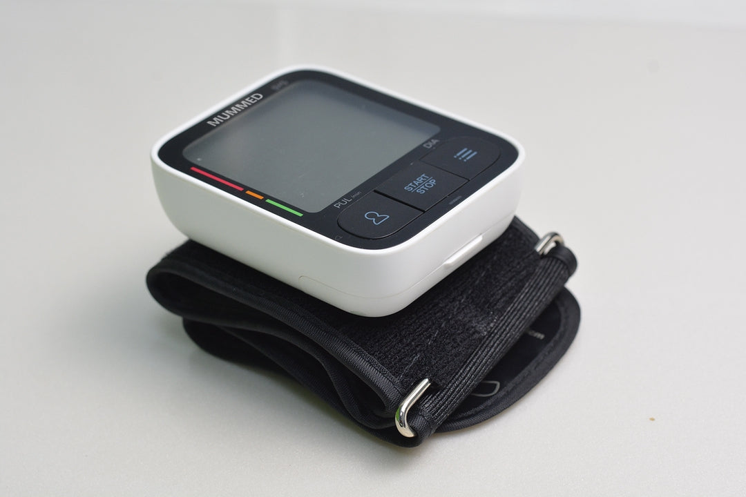MUMMED Wrist-Type Arterial Blood Pressure Measuring Apparatus with Col ...